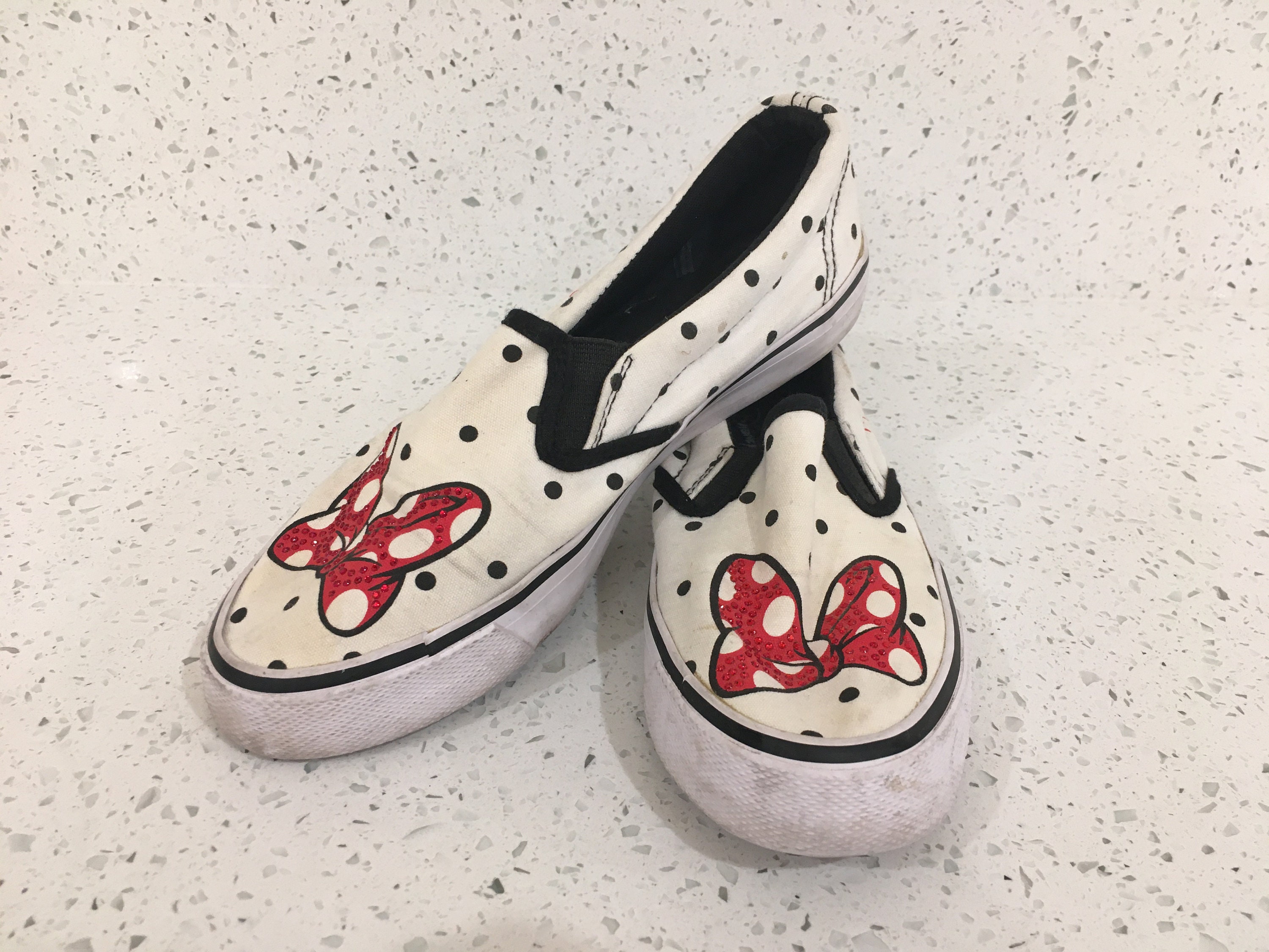 DISNEYLAND PARK: Minnie Mouse Slip-on Women's Shoes White With Red ...