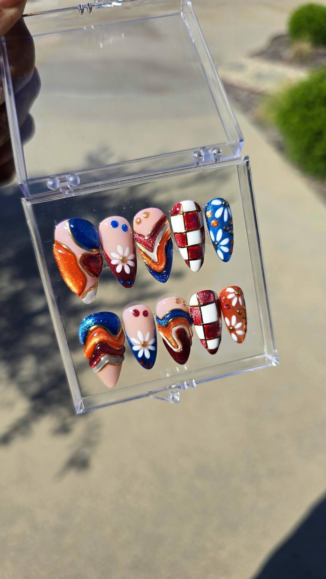 Retro Boho Daisy Press-on Nails, 70s Checkerboard, Floral & Swirl Mix ...