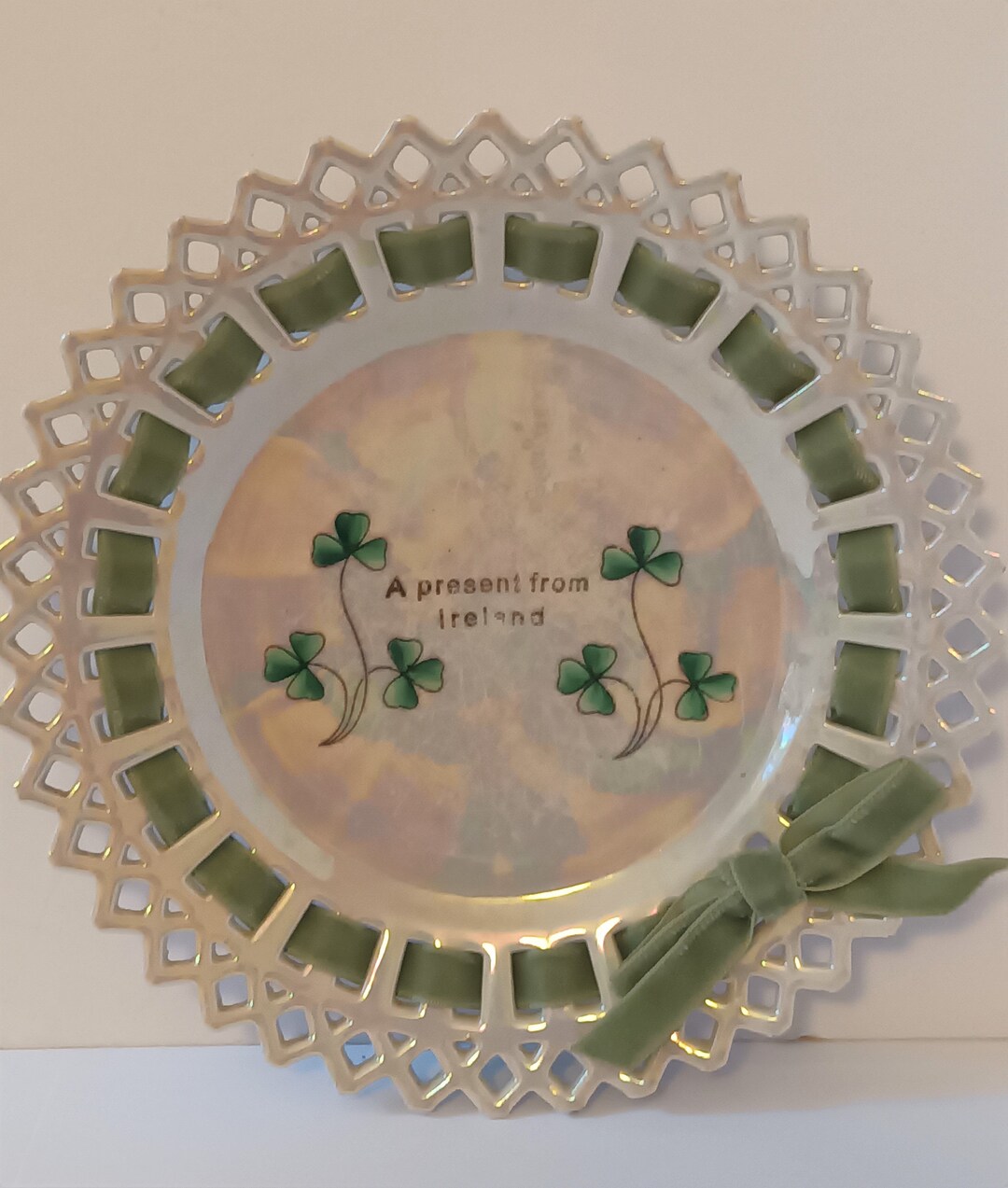 Edwardian Ribbon Plate 'A Present From Ireland' Lustre Porcelain Green ...