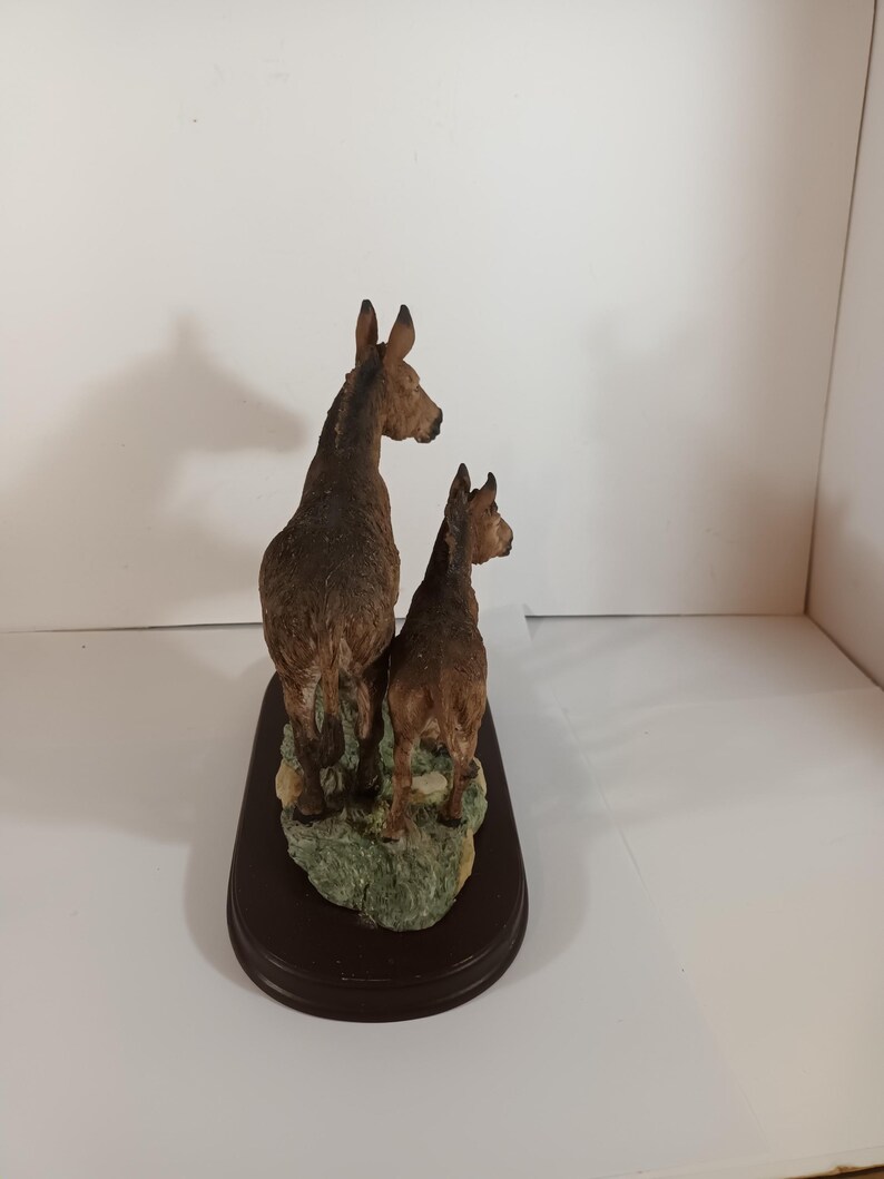 Figura de burro de la colección Leonardo, yegua y potro, cerámica mate ...