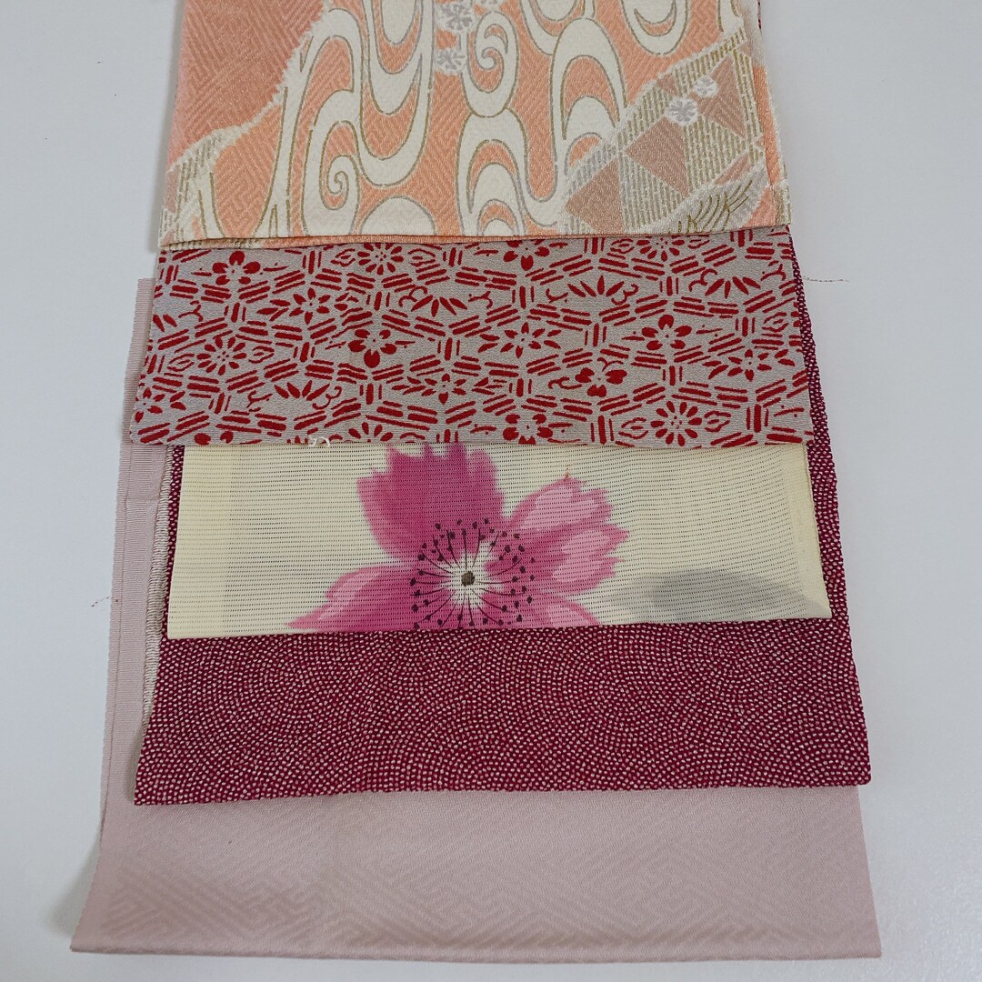 Assorted Silk off Cuts From Vintage Kimonos Perfect for Small Craft ...