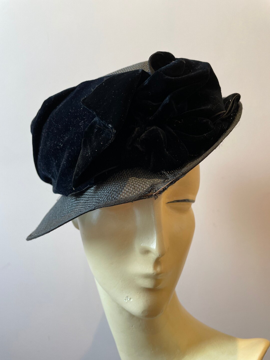 1920s Original Straw Hat With Velvet Trim - Etsy