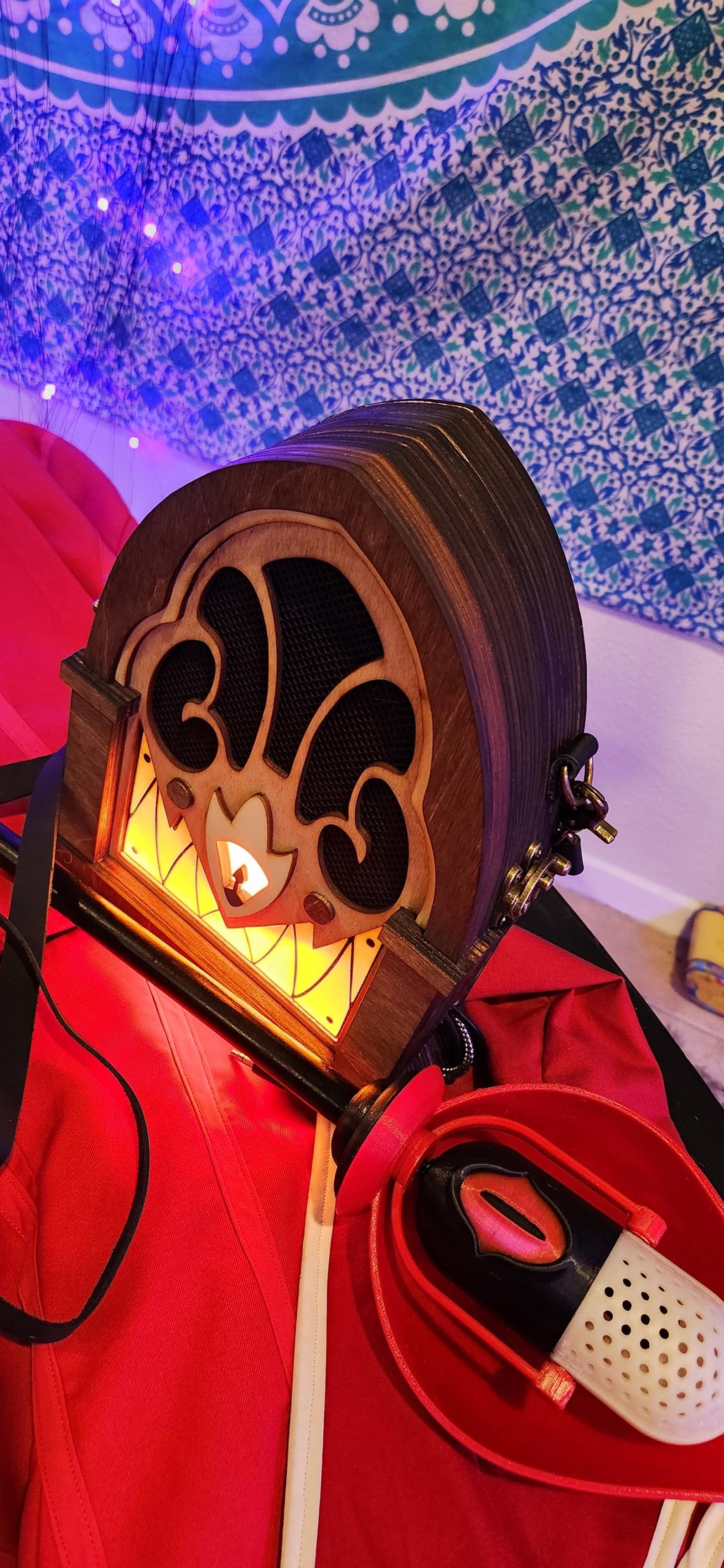Alastor Radio Cosplay Prop: Laser Cut Wooden Clam Shell Bag - Etsy