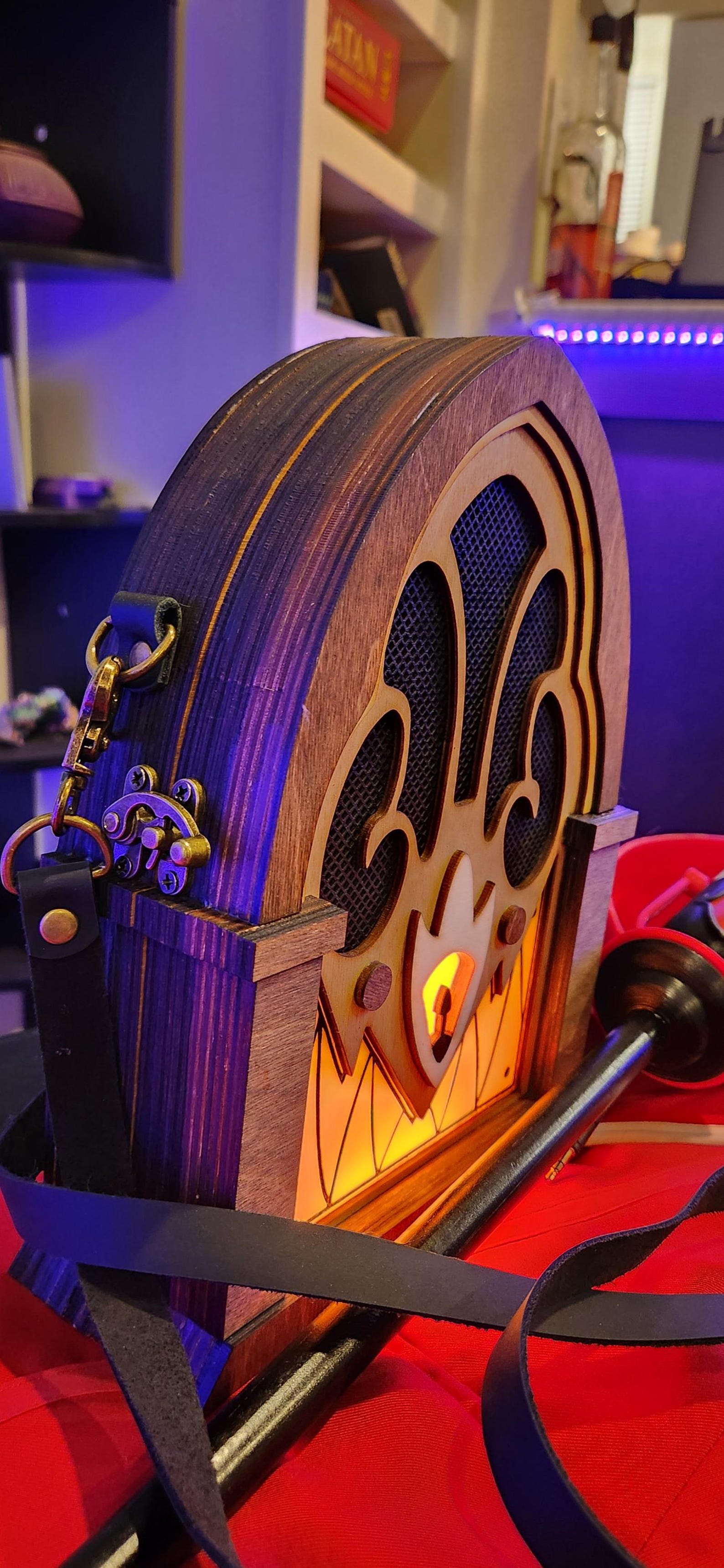 Alastor Radio Cosplay Prop: Laser Cut Wooden Clam Shell Bag - Etsy UK