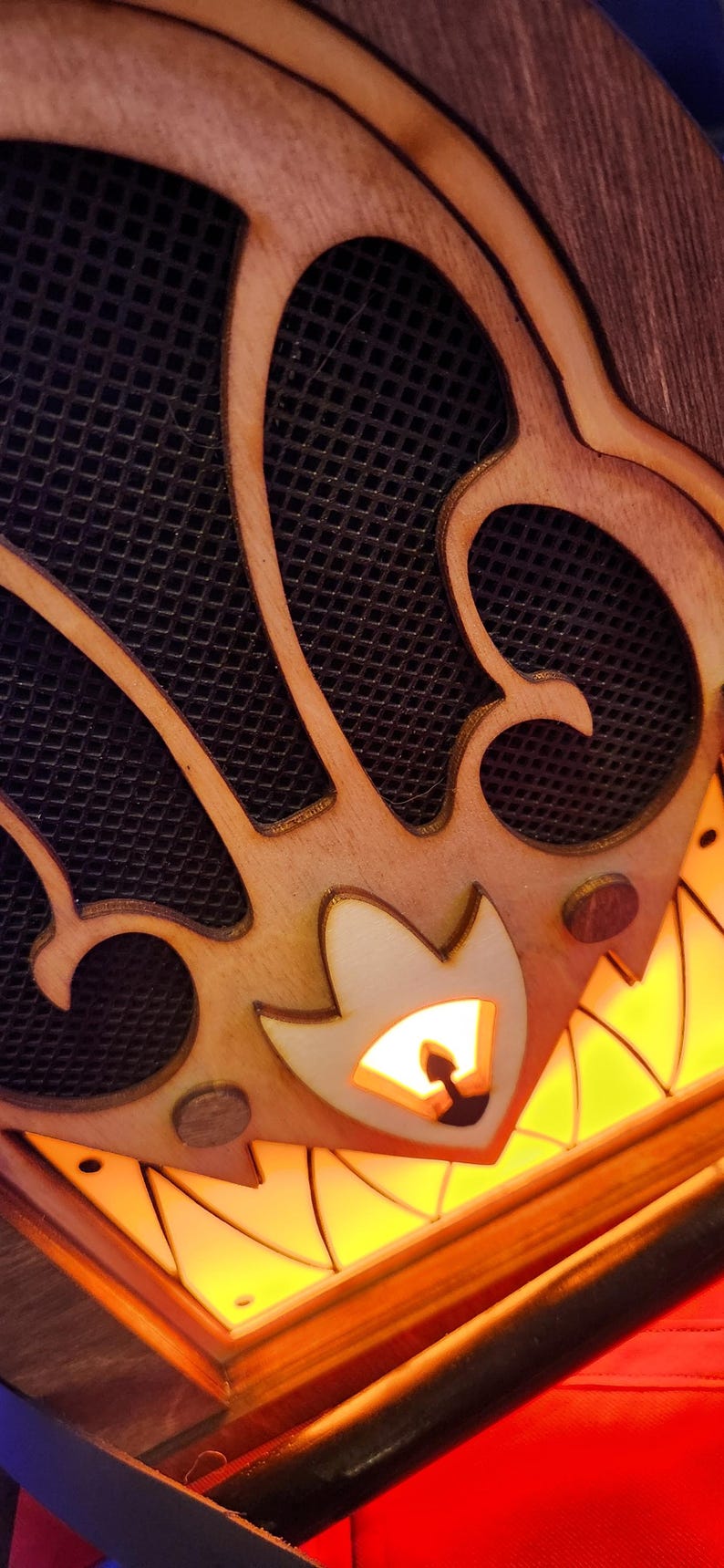 Alastor Radio Cosplay Prop: Laser Cut Wooden Clam Shell Bag - Etsy