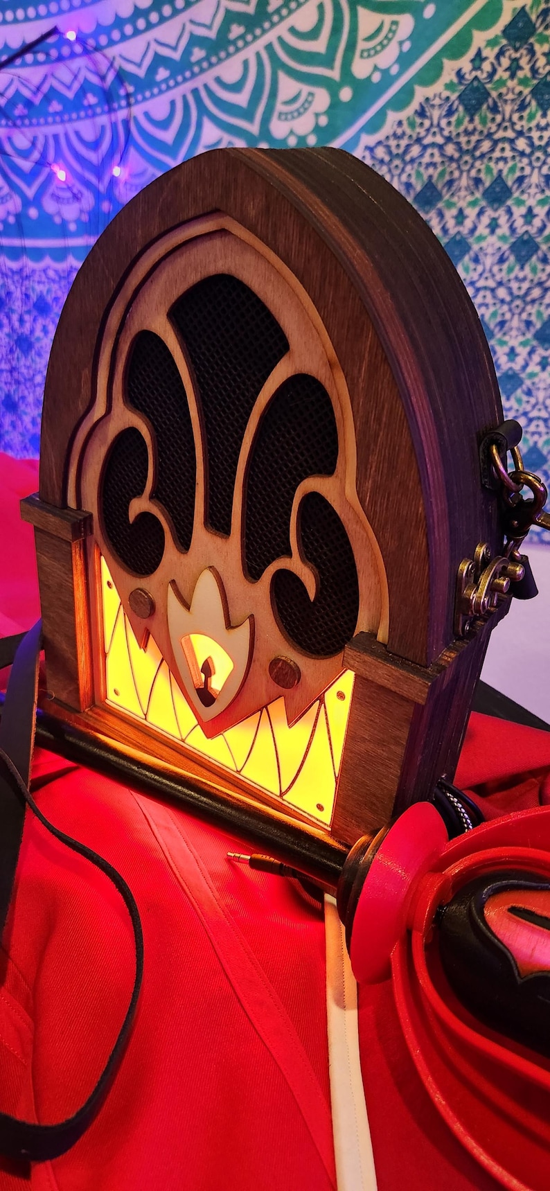 Alastor Radio Cosplay Prop: Laser Cut Wooden Clam Shell Bag - Etsy UK