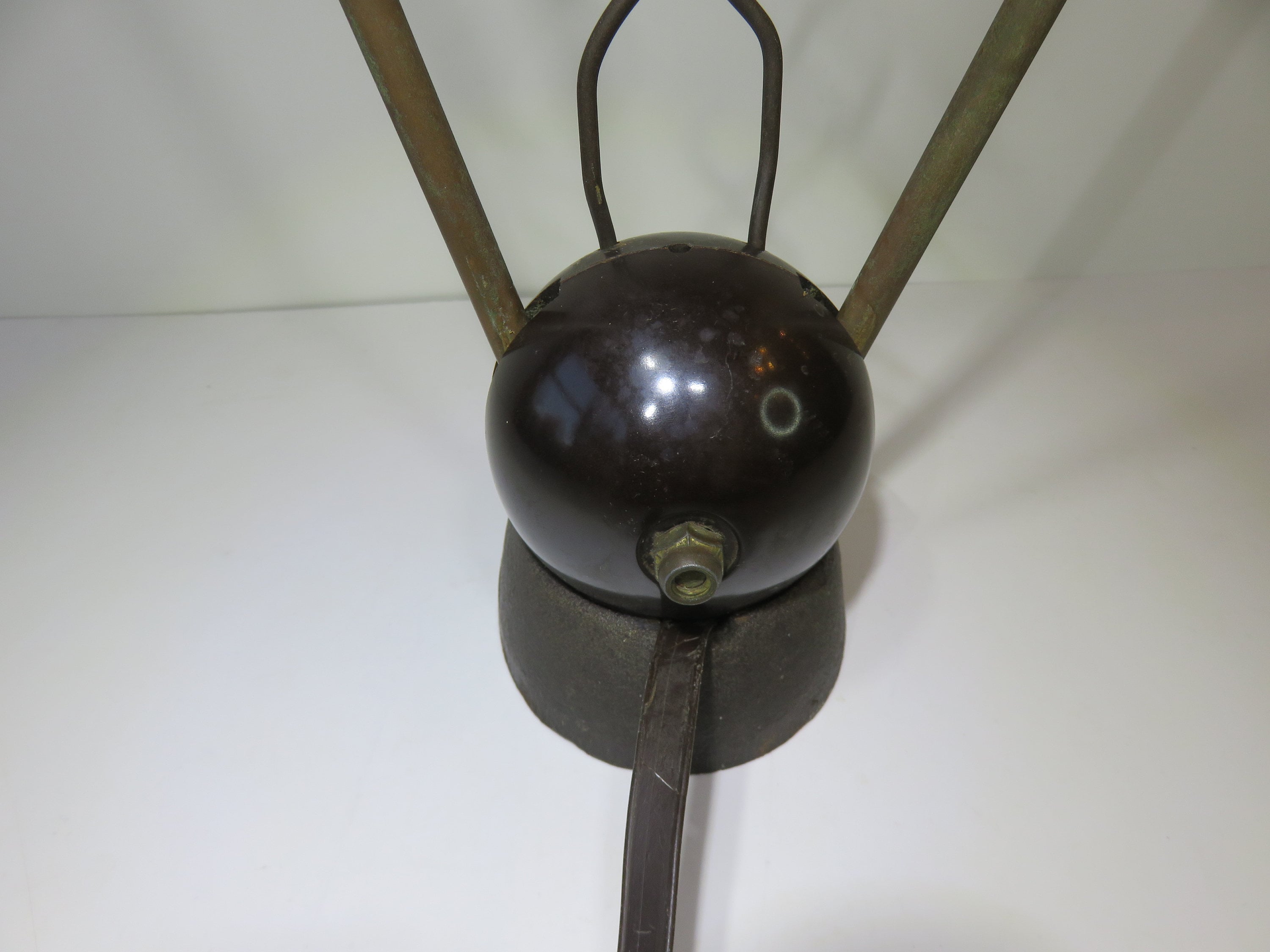 Vintage Rabbit Ear TV Antenna Bakelite & Metal Base W/ Telescoping Arms ...