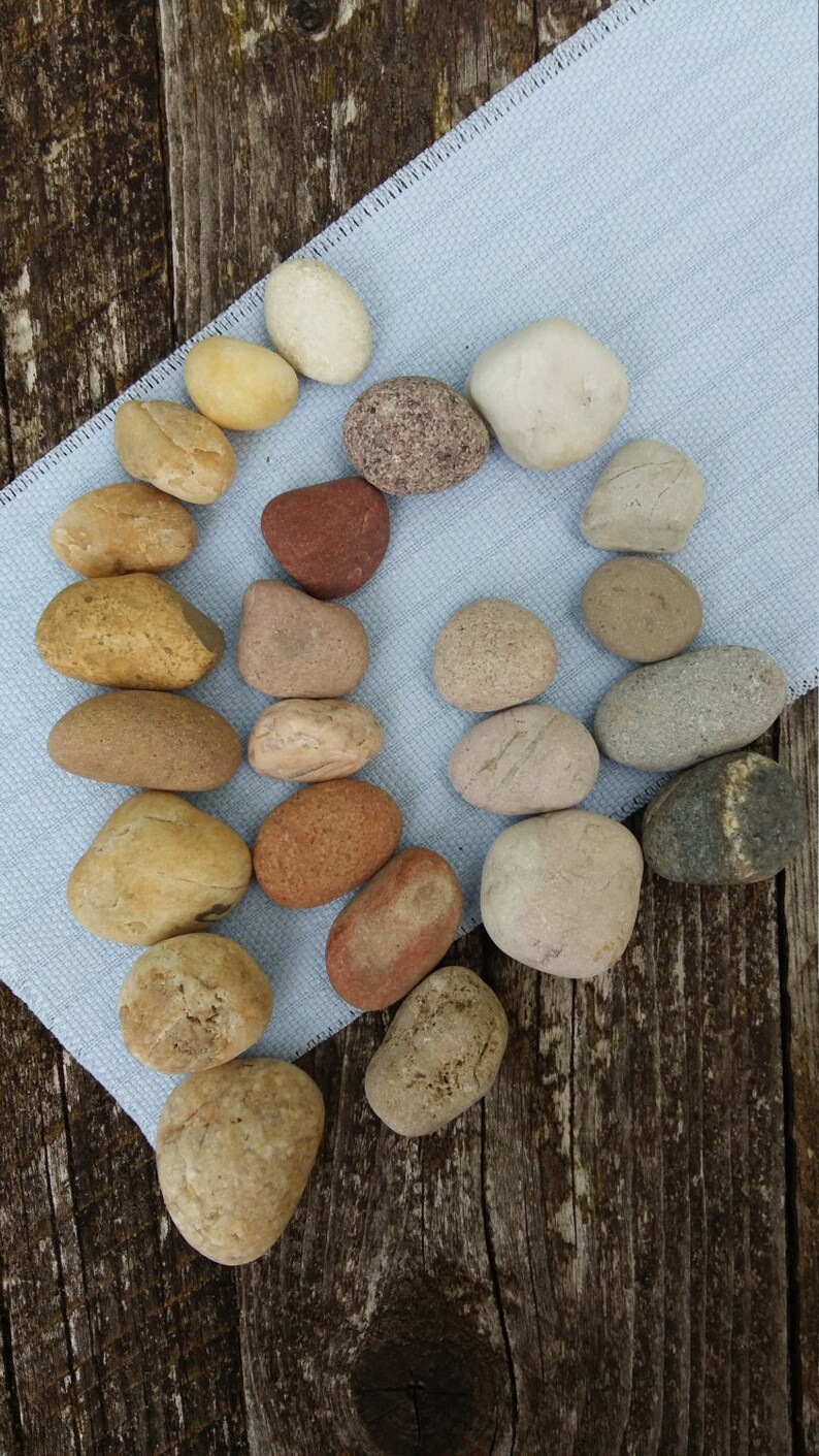 24 Natural Beach Pebbles Rocks Small Sea Stones Jewelry - Etsy
