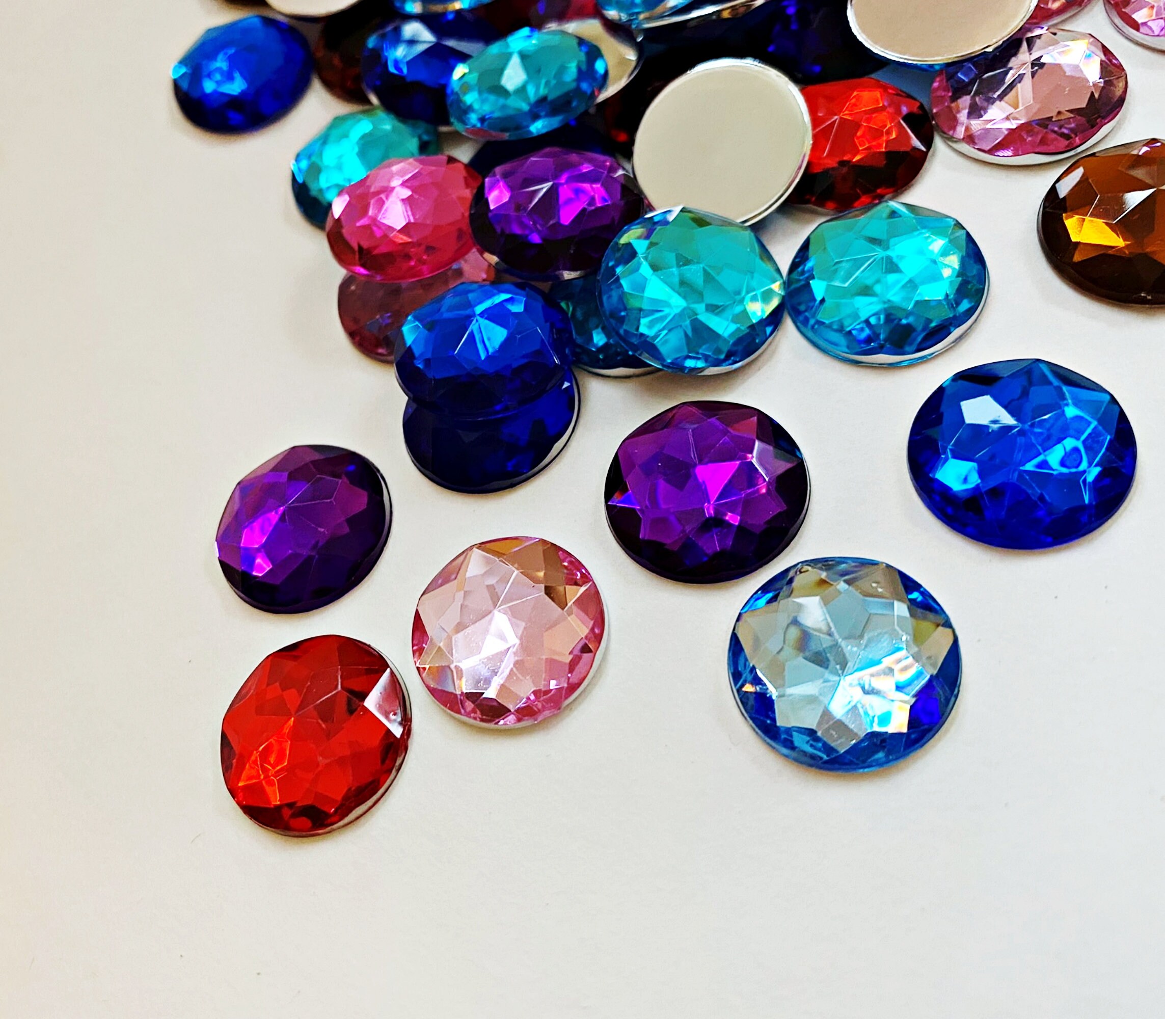 Bejeweled Gemstone Cabochons, 18mm, Acrylic Rhinestone, Faceted, Mixed ...