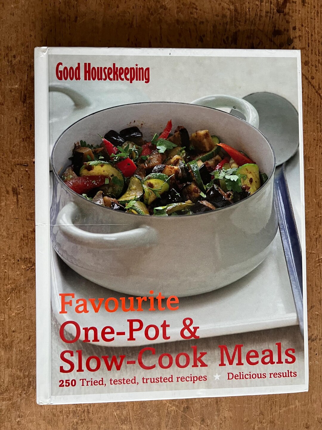 Favourite One-pot & Slow-cook Meals by Good Housekeeping - Published ...