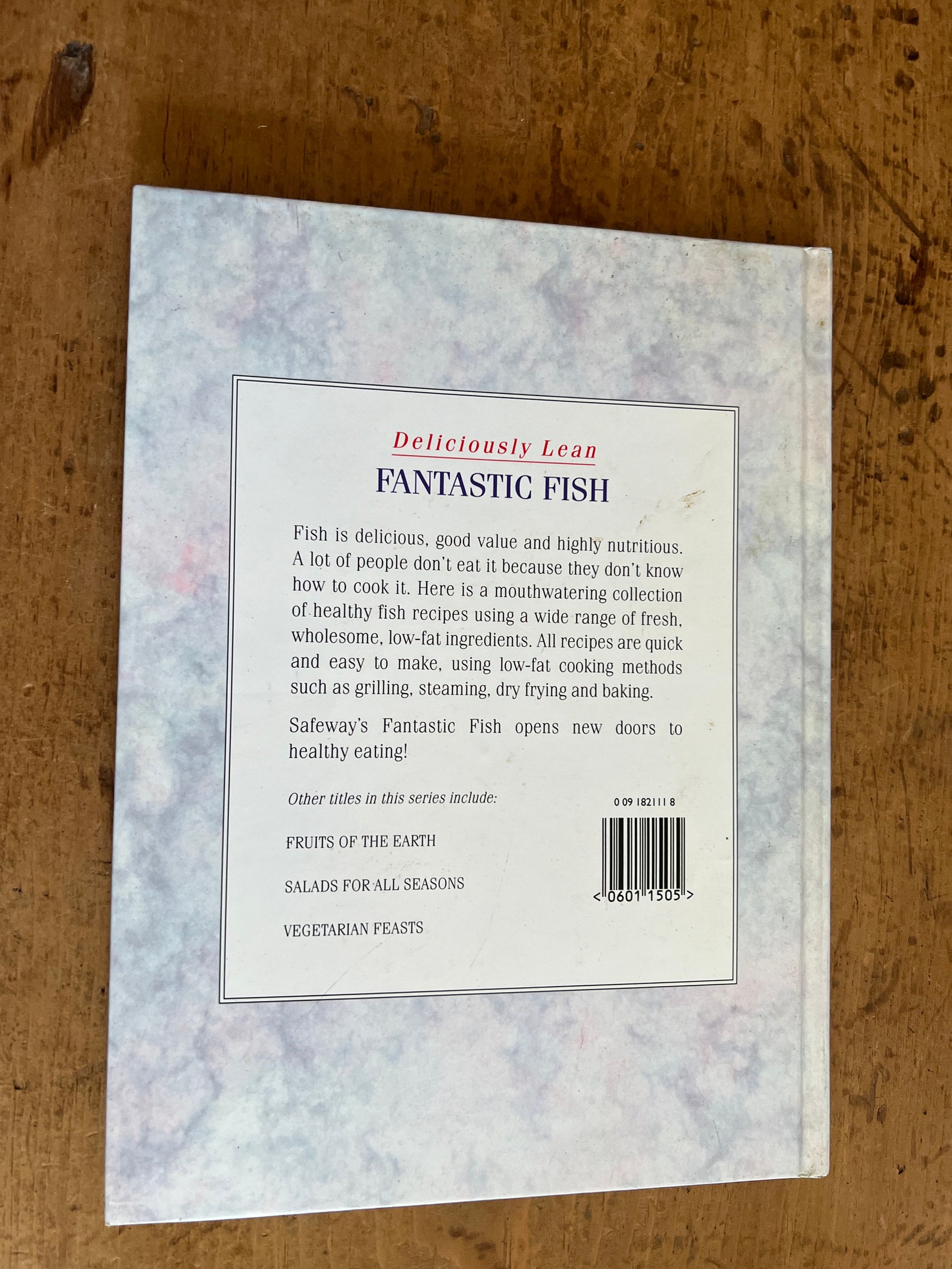 Safeway - Deliciously Lean Fantastic Fish - Published 1993 - Etsy