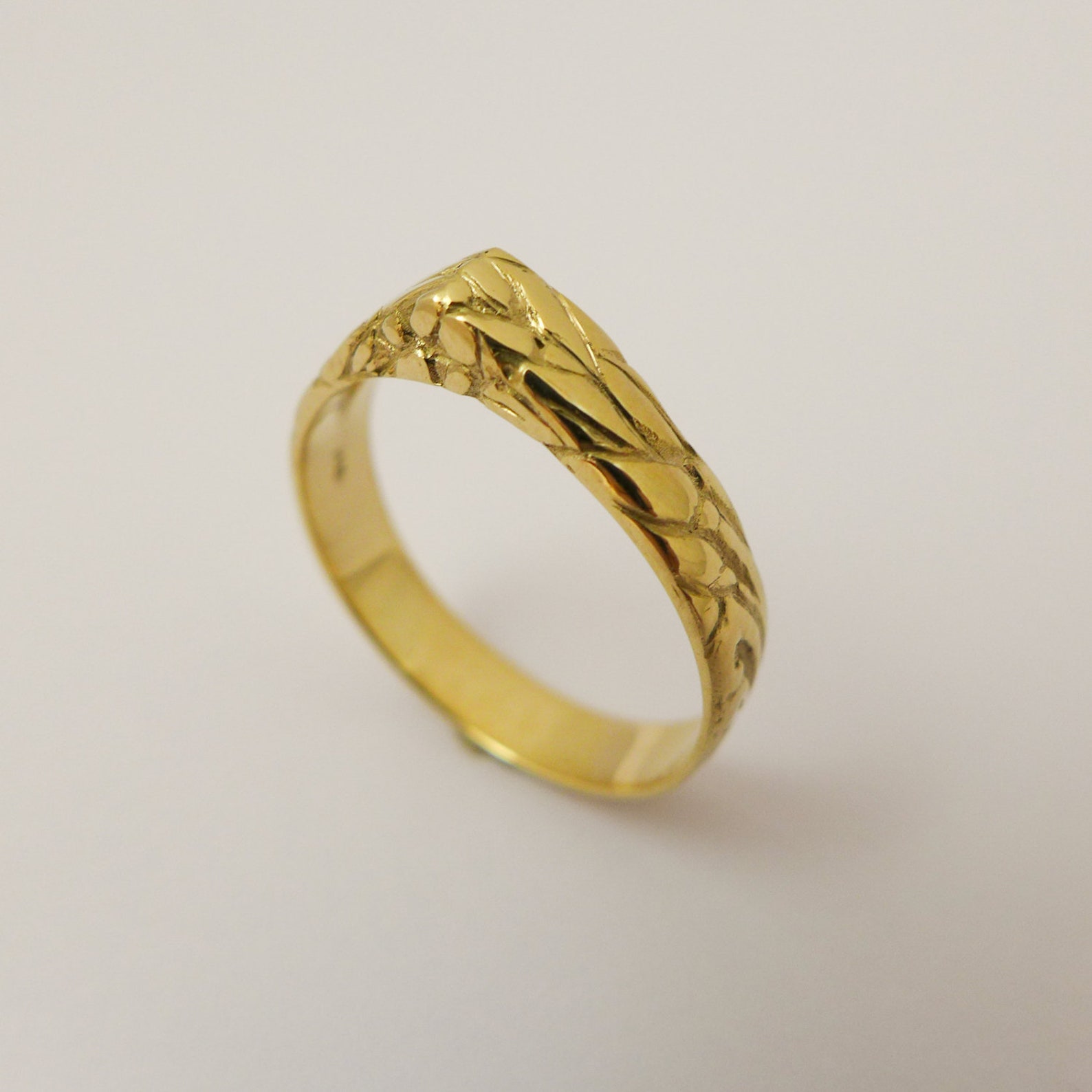 Unique Geometric Wedding Ring Handmade of 14K / 18K Yellow | Etsy