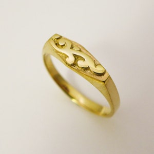 Unique Delicate Signet Ring Handmade of 14K / 18K Solid Gold, Yellow ...