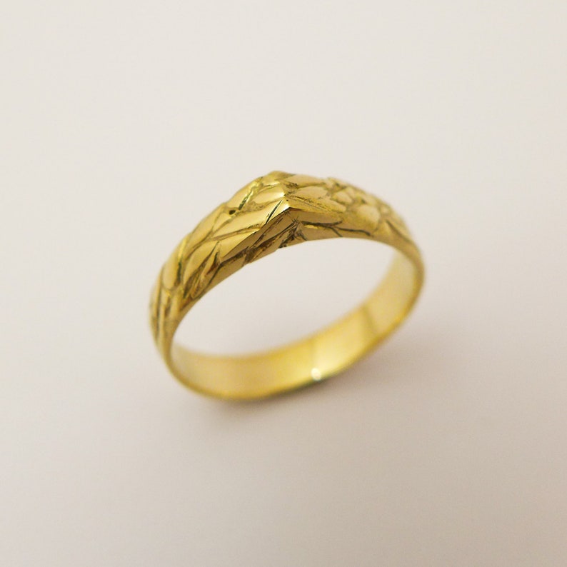 Unique Geometric Wedding Ring Handmade of 14K / 18K Yellow | Etsy
