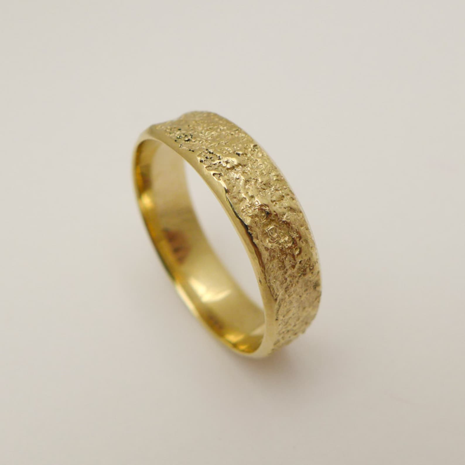 Wide Wedding Band for Men and Women 14K / 18K Solid Gold - Etsy