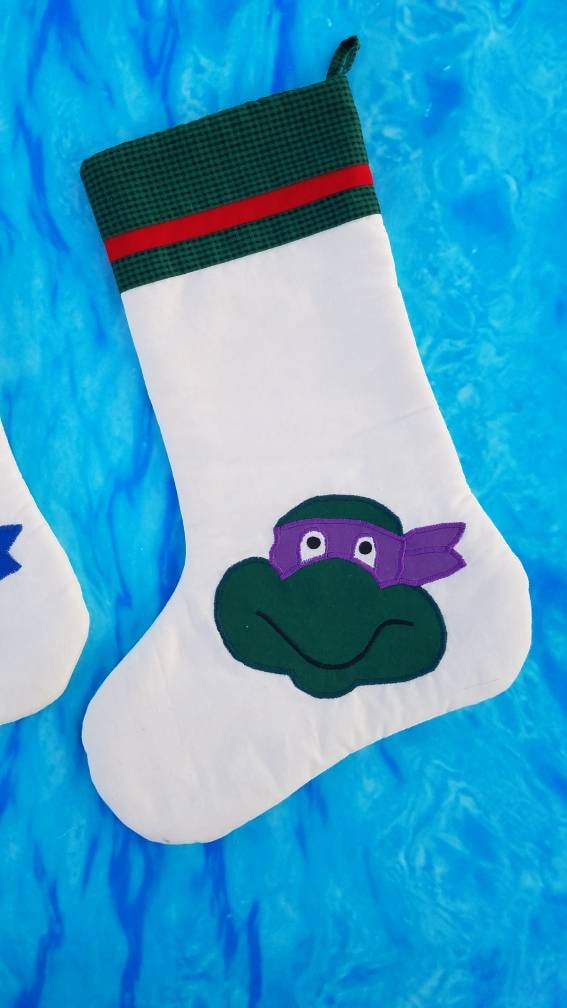 Teenage Mutant Ninja Turtles Leonardo (blue) & Donatello (purple ...