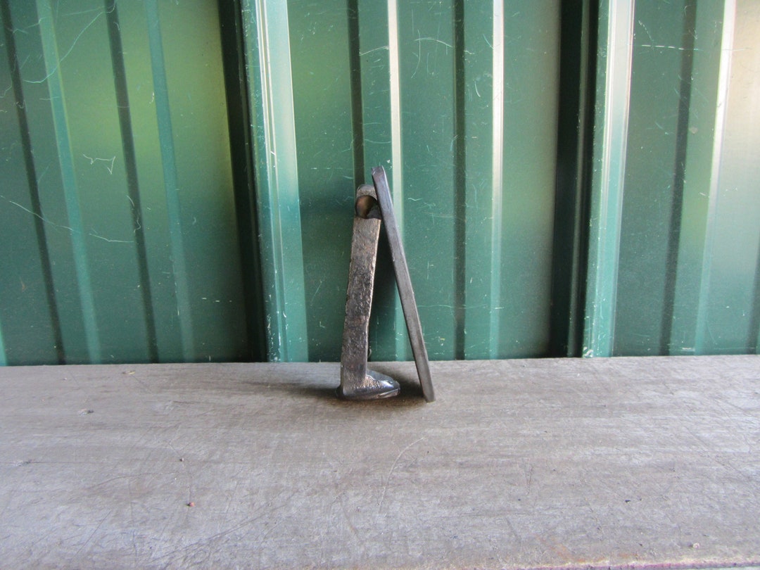 Railroad Spike/horseshoe Door Knocker - Etsy