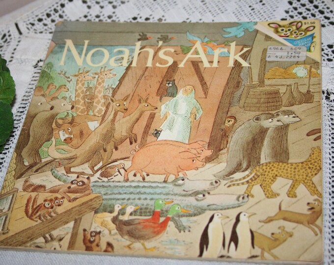 Noah's Ark, Paperback Book, Random House Pictureback Book, Read to Me ...