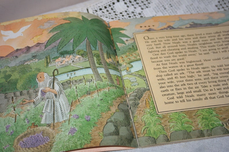 Noah's Ark Paperback Book Random House Pictureback Book - Etsy