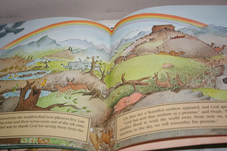 Noah's Ark Paperback Book Random House Pictureback Book - Etsy