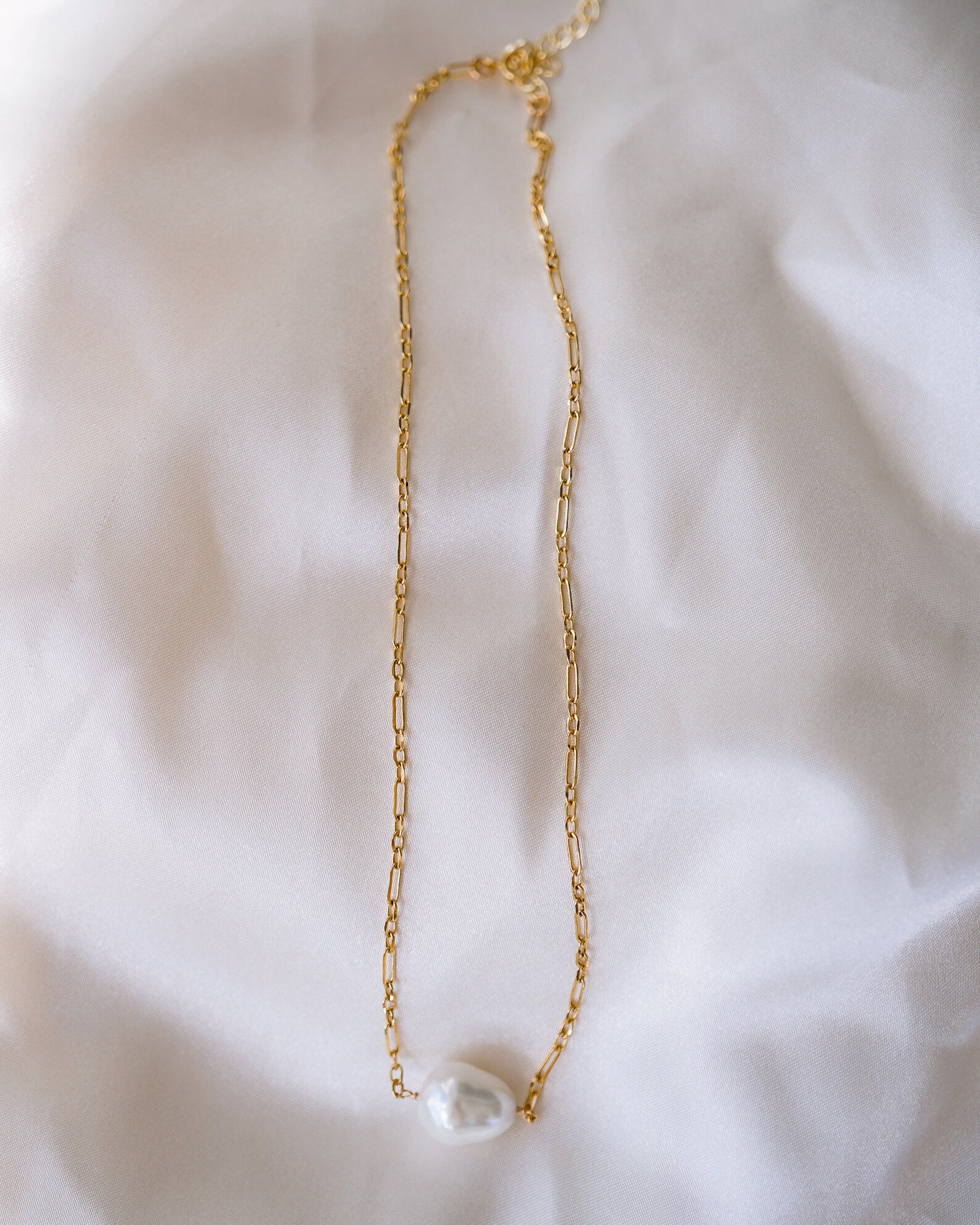 Zoey Pearl Choker, Single Pearl Necklace, Dainty Pearl Necklace ...
