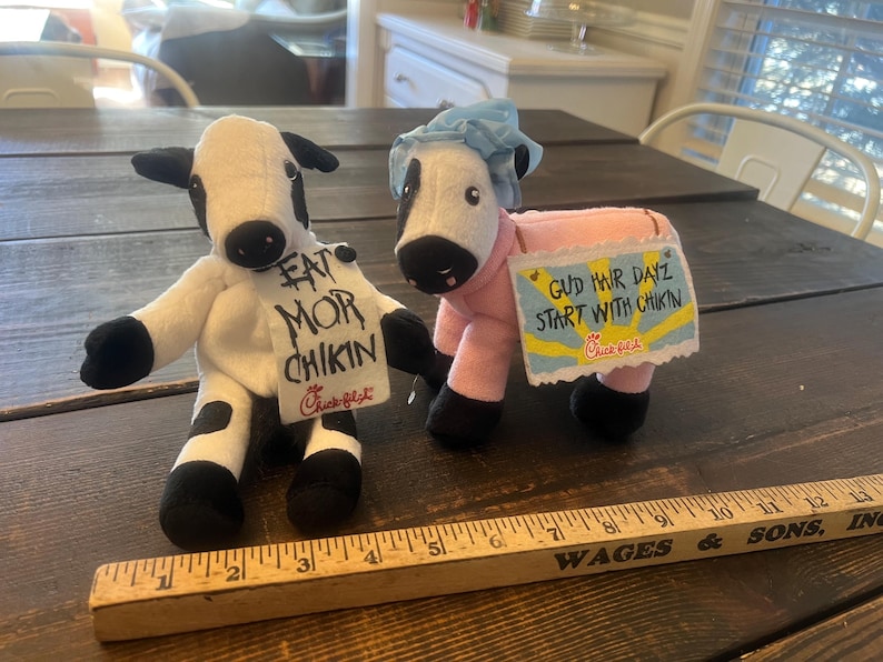Chick Fil A Cow Plush Eat Mor Chiken & Gus Hair Dayz Start With Chicken ...