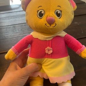 Daniel Tiger Neighborhood - Daniel & Baby Margaret Plush Stuffed Animal ...