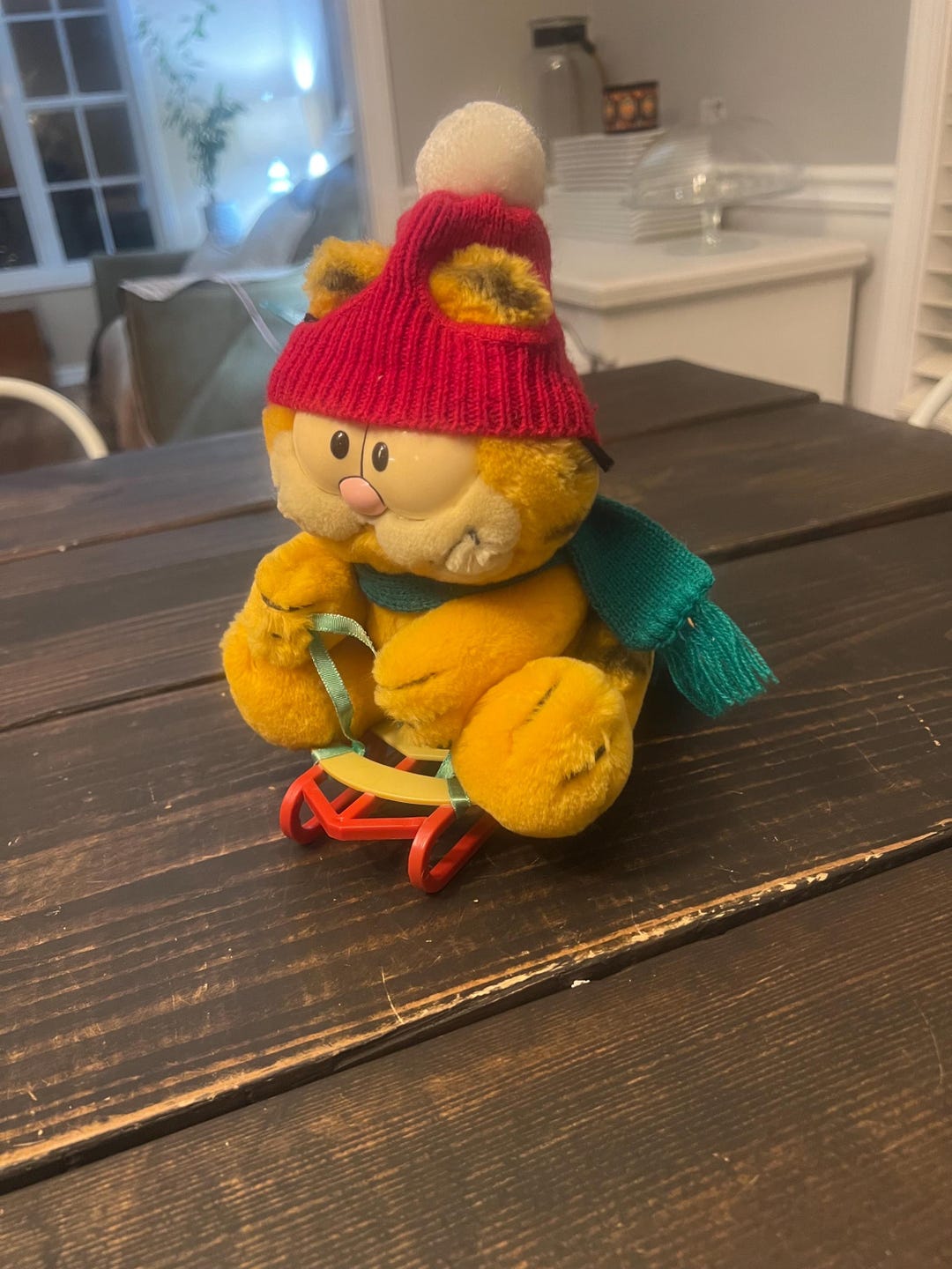 Vtg Vintage Dakin 1981 Garfield Sitting on Snow Sled Garfield Takes the ...