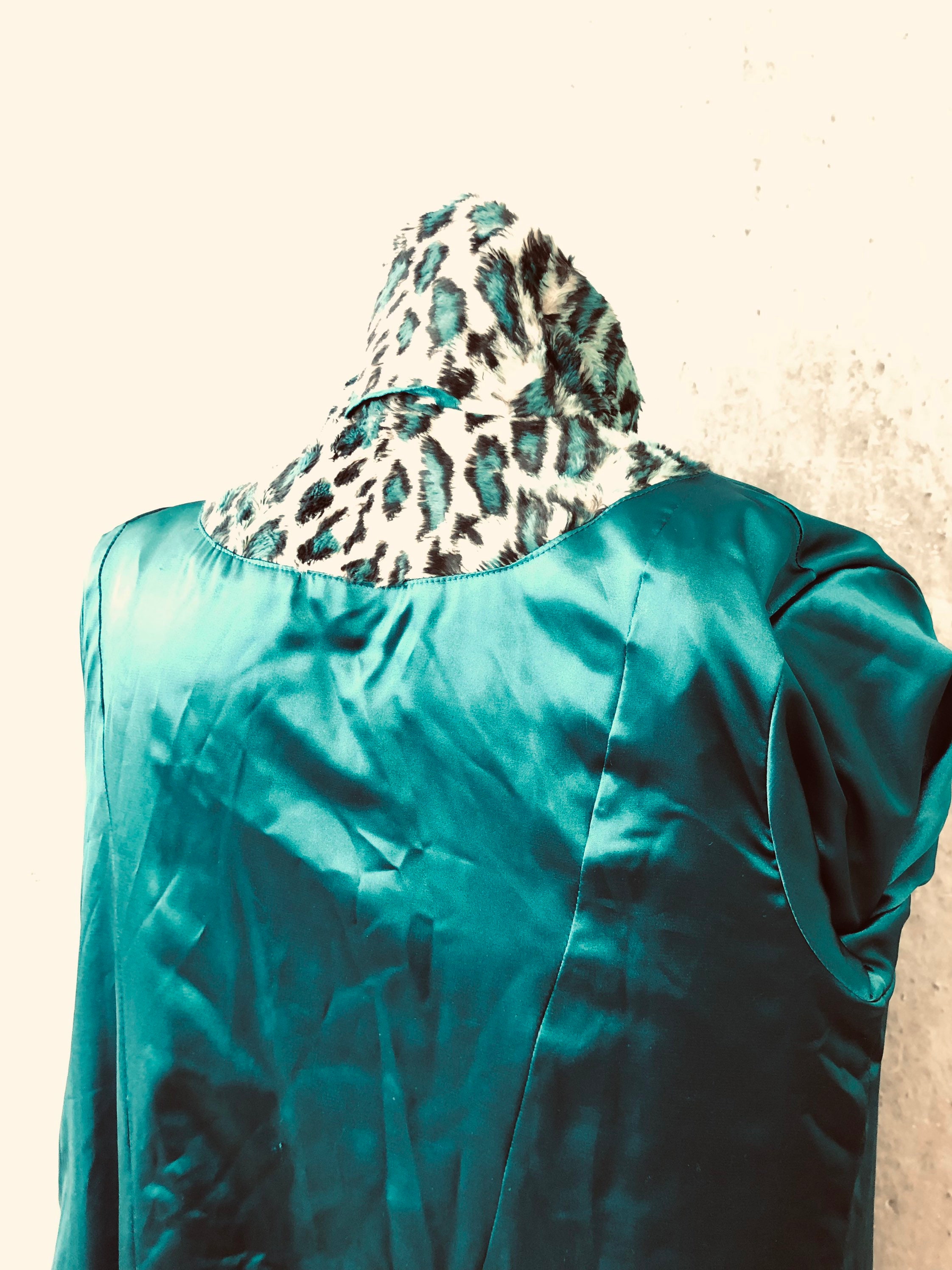 Vintage Velvet Robe Coat Blue/green Faux Leopard Fur Effect - Etsy