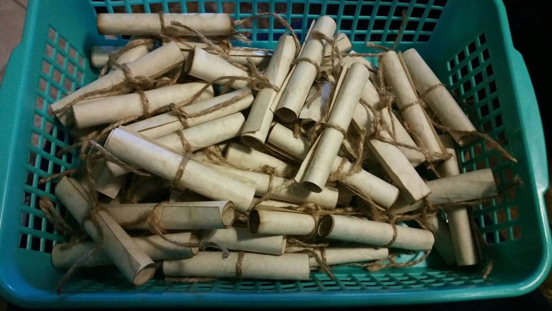 Vintage Looking Aged Distressed Ivory Parchment, Mini Scrolls, Blank ...