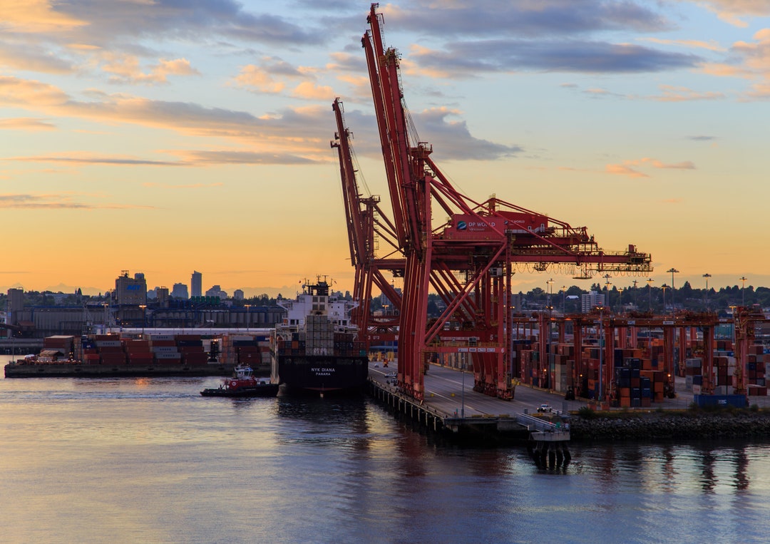 Vancouver WA Docks and Port. Early Morning Hours. Bay Area With ...