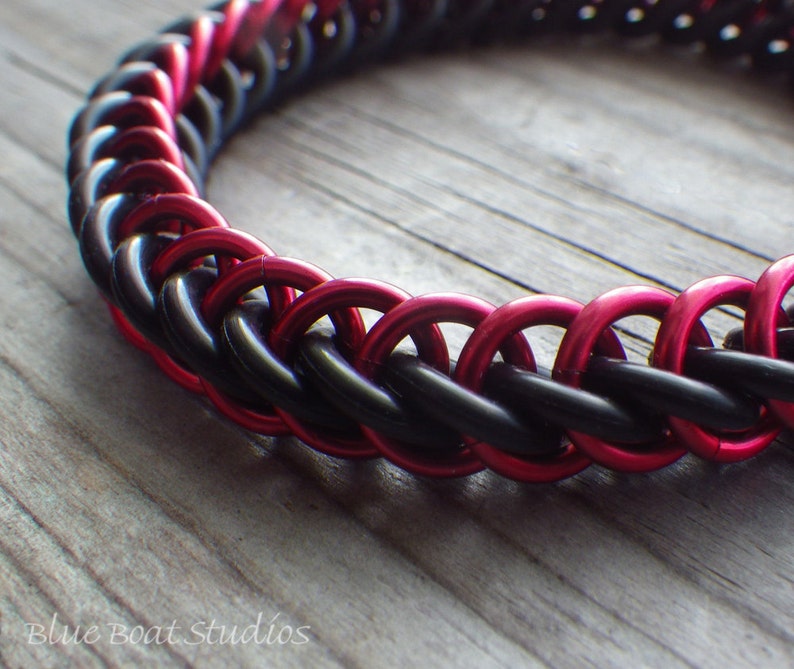 Red and Black Rubber Chainmaille Bracelet Stretchy - Etsy