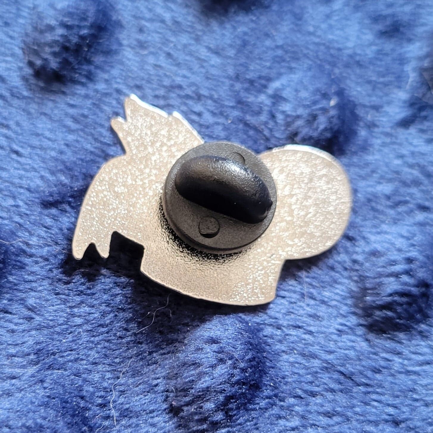 Donald Duck Hat Tail Feather Enamel Pin - Etsy