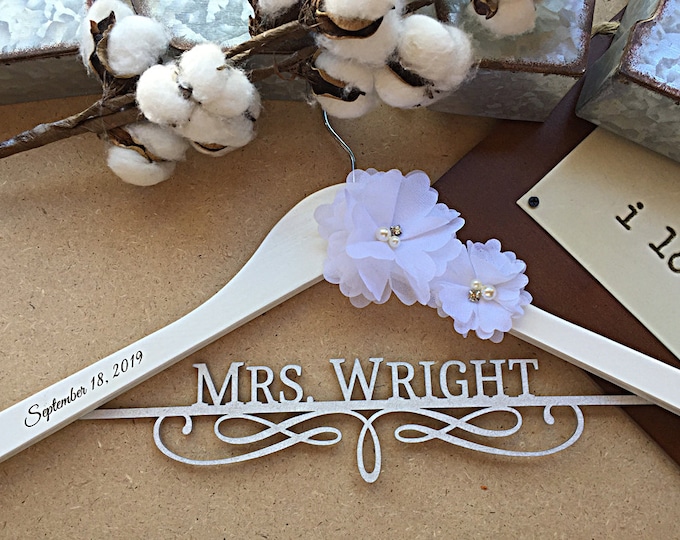 Personalized Wedding Hanger, Bridal Hanger, Custom Hanger, Bride Gift ...