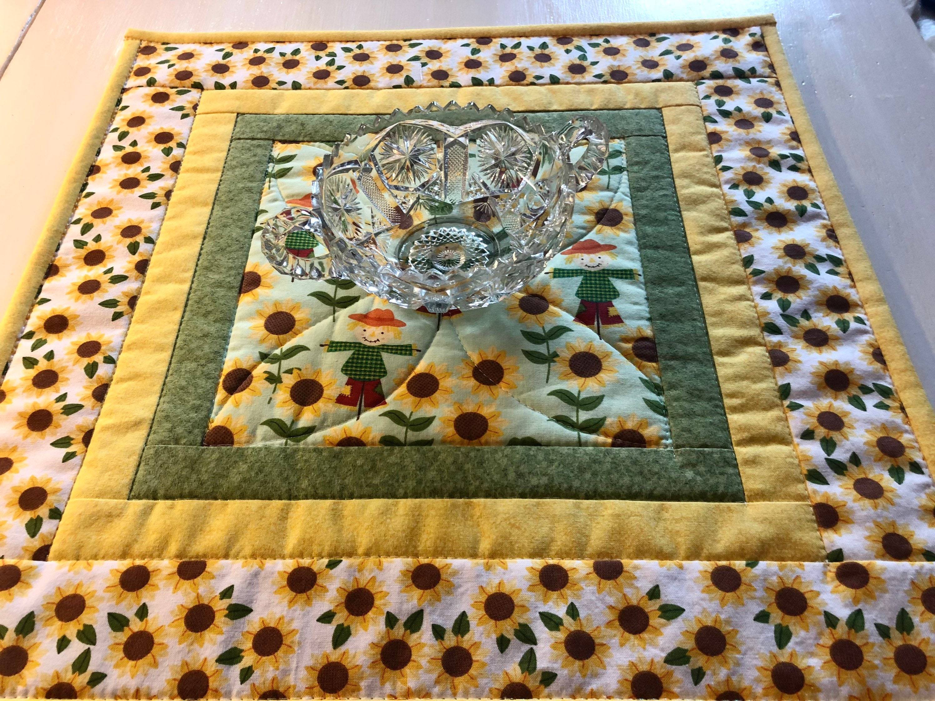 Sunflower/summer/fall Table Topper - Etsy