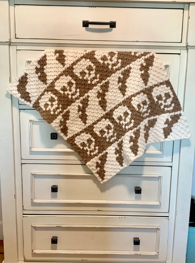Skulls and Bats Corner to Corner Crochet Blanket Pattern - Etsy
