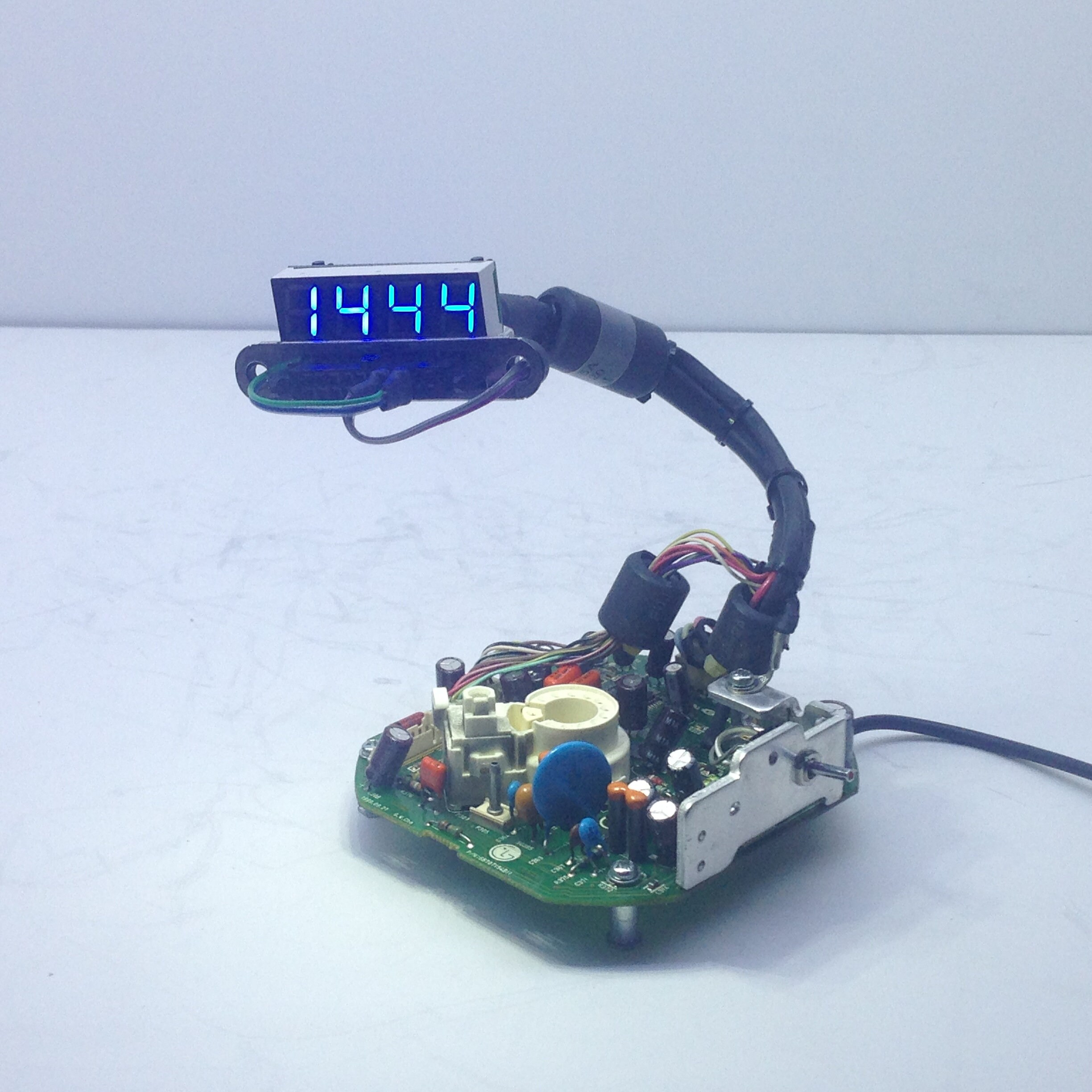 Apple Imac Gooseneck Clock Desk Lamp, Imac G3 Table Clock Lamp ...