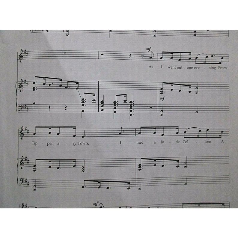 Easy Songs for the Beginning Tenor Vocal Song Book 1 Schirmer ...