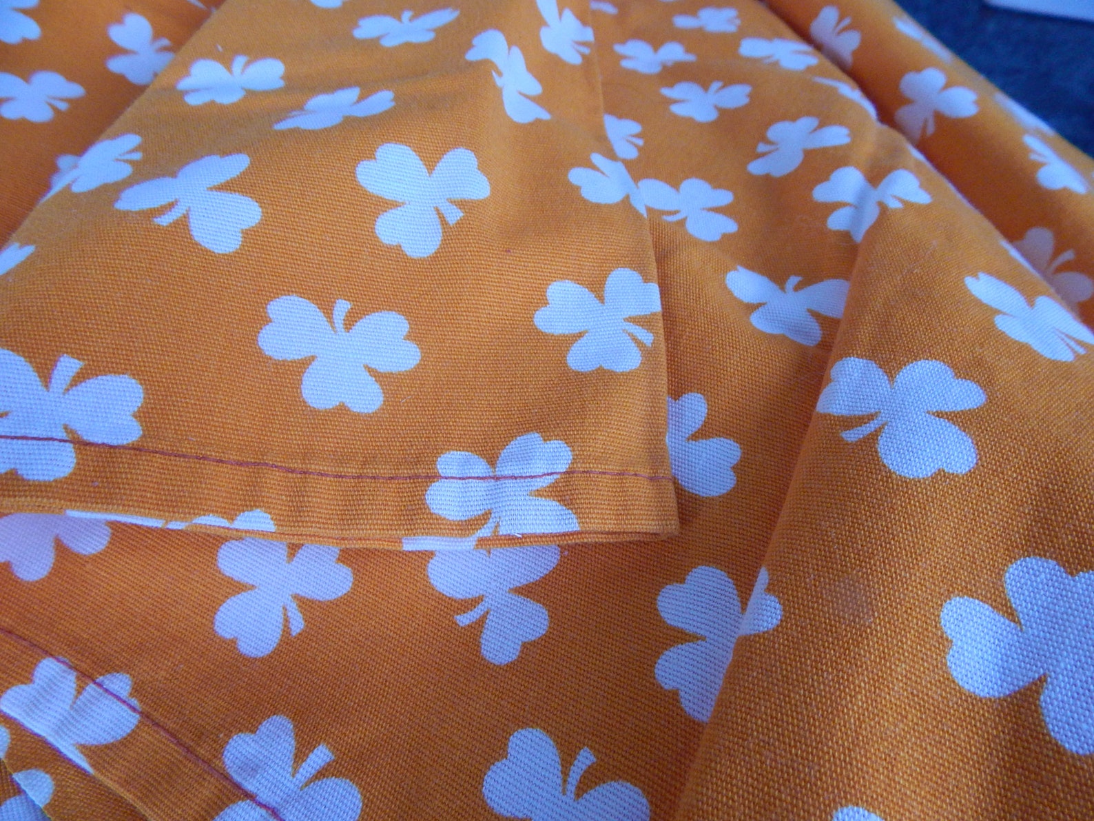 Scandinavian Vintage Clover Leaf Fabric Tablecloth Yellow/ White 100% ...