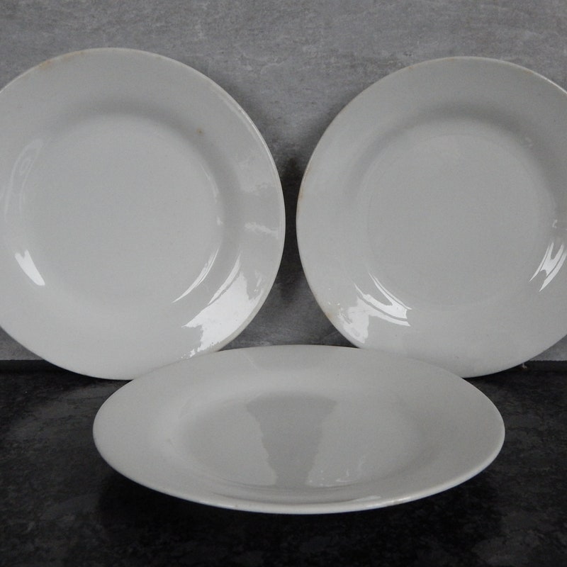 White Cake Plate - Etsy