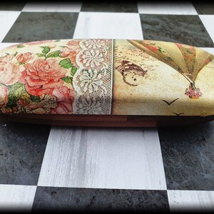 Vintage Flower Glasses Case for Women With Balloon and Flowers Ethno ...