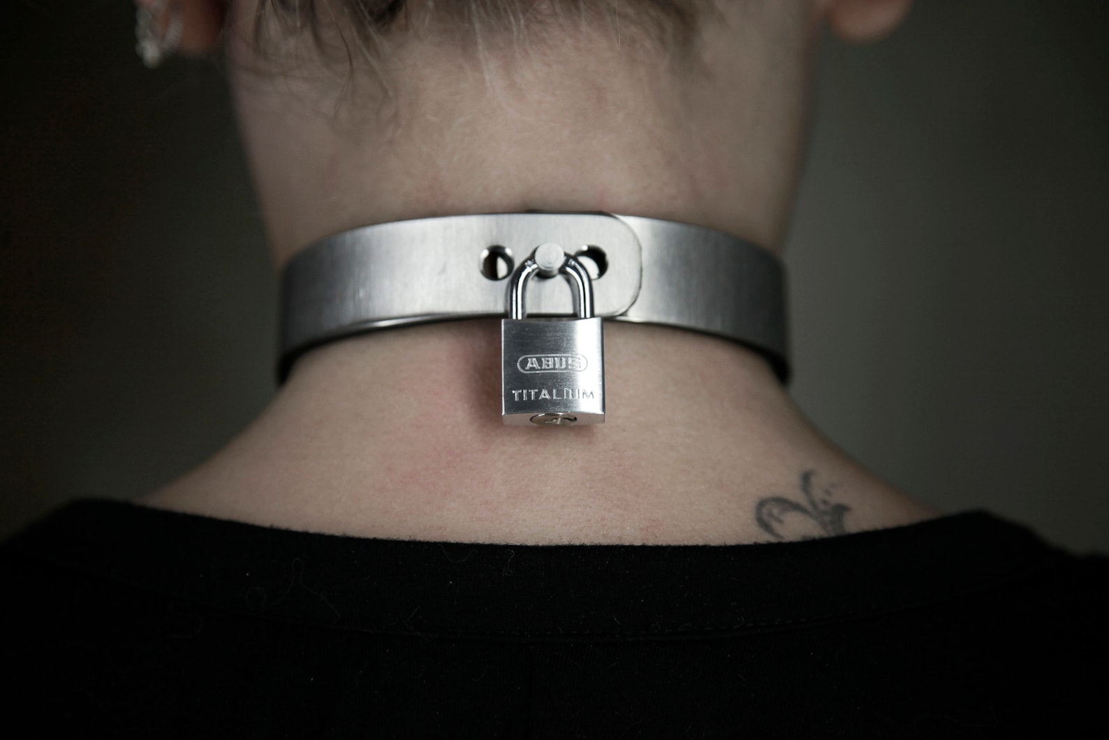 BDSM Collar Metal Women Lockable - Etsy