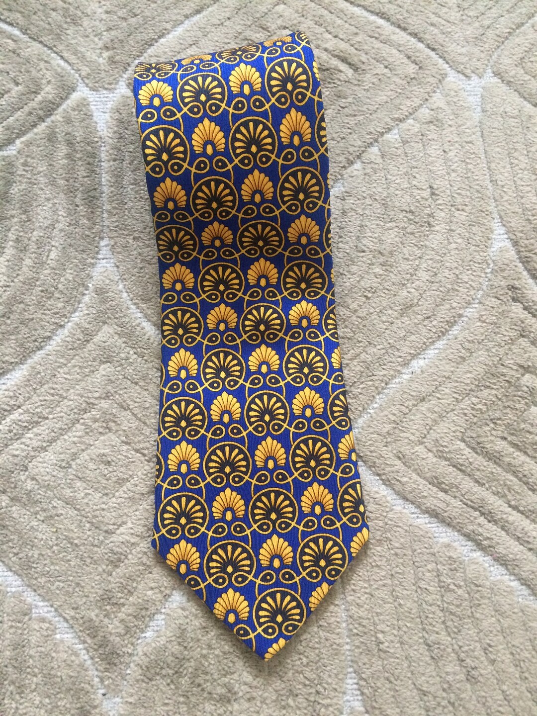 90s V2 by Versace Royal Blue and Yellow Gold Colours Shell Effect ...