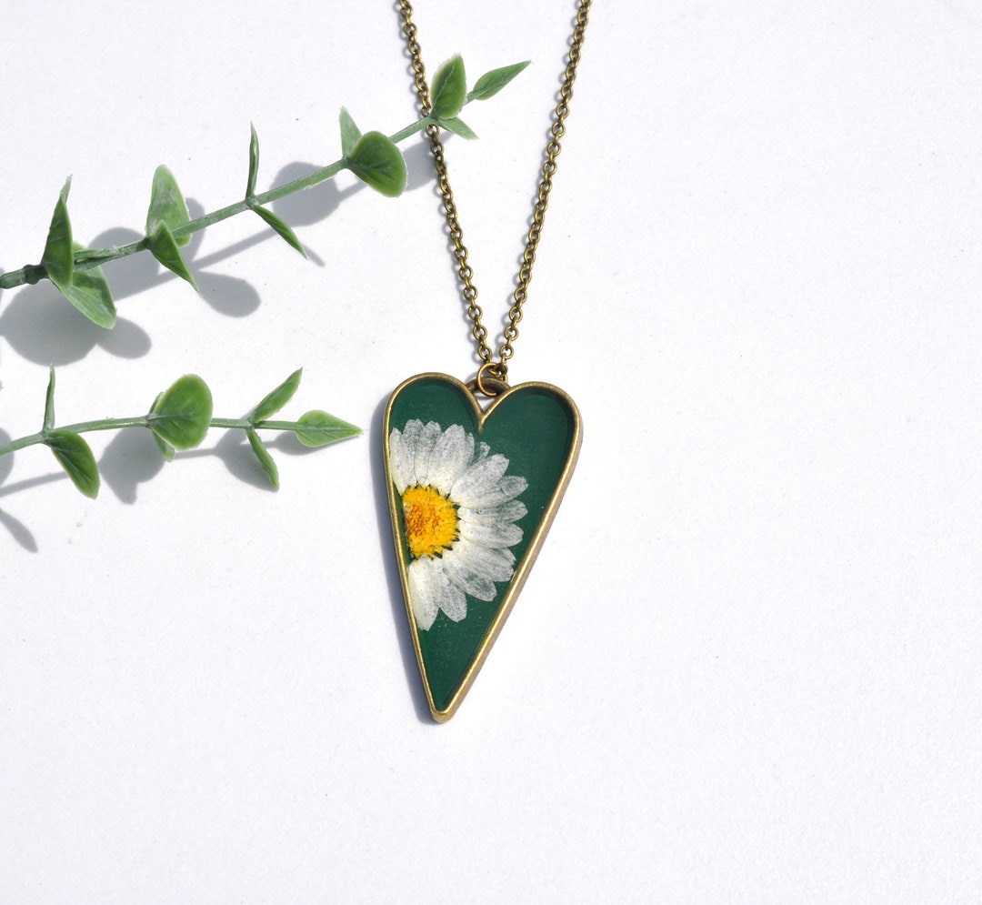 Black Eye Susan Necklace/ Botanical Necklace/ Pressed Flower Necklace ...
