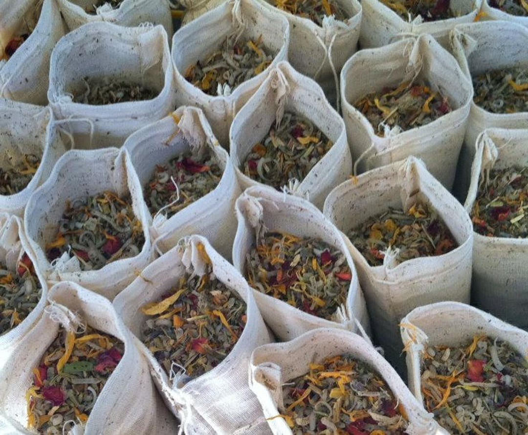 7 Herb Bath - Hoodoo - Pagan - Witchcraft - Etsy