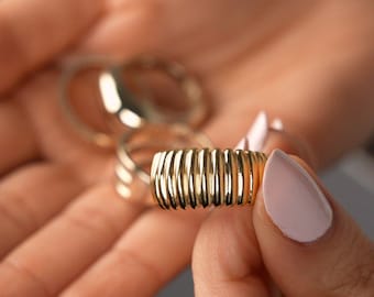 14K Real Solid Gold Ribbed Ring, Minimalist Band Ring, Gold Statement ...