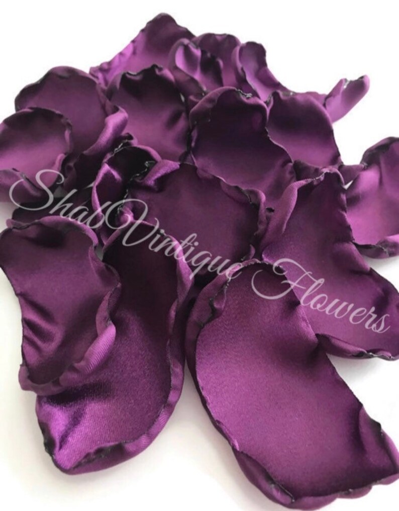 Plum Purple Rose Petals Cadbury Purple Flower Petals Table | Etsy
