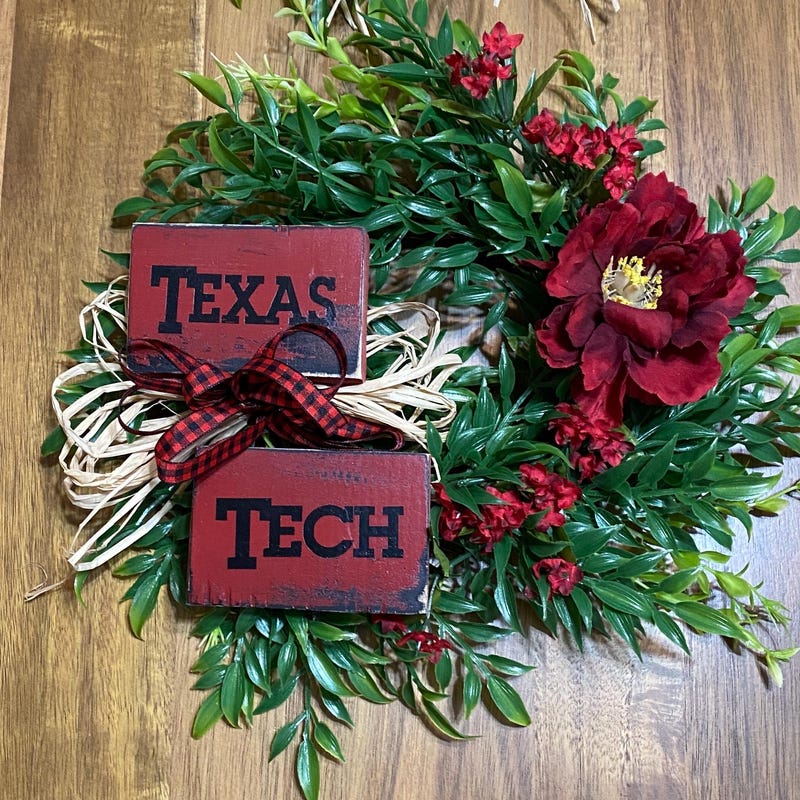 Collegiate Wreaths - Etsy