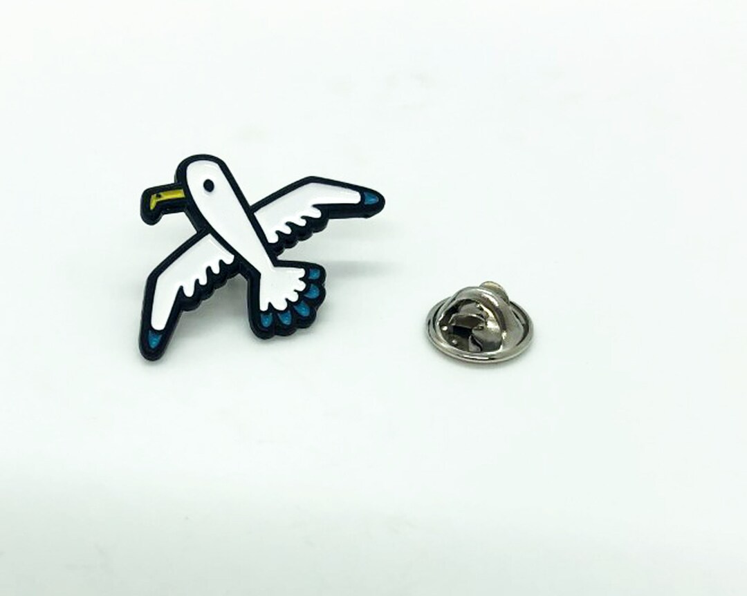 Seagull Enamel Pin Badge, Bird Lovers Badge - Etsy