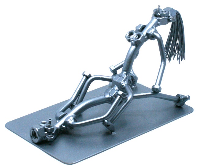 Newlywed Welded Metal Art Sculpture Gift for Honeymoon,making Love ...